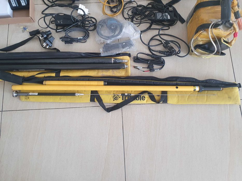 GPS (GNSS) двухчастотный приемник Trimble R5 (топосъемка, геодезия ...