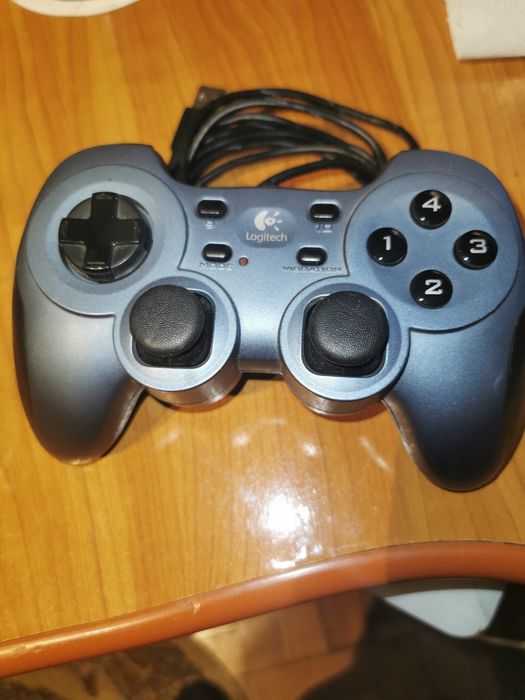 Controler Logitech RumblePad 2 Hunedoara • OLX.ro