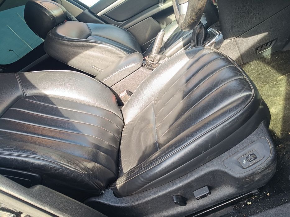 Avariat Pejout 407 Facelift 2010 Bucov • OLX.ro