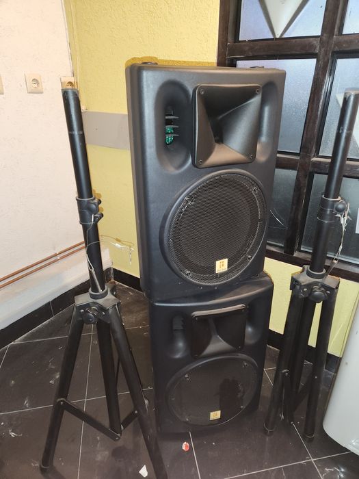 Boxe active THE BOX cu mixer si microfoane 400W Timisoara • OLX.ro