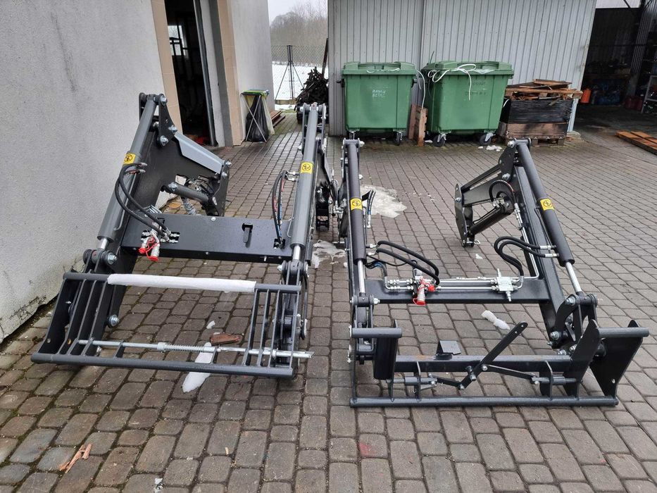 Incarcator Frontal Încărcător frontal TRACTOR UNIVERSAL 445 650 roda Sibiu • OLX.ro