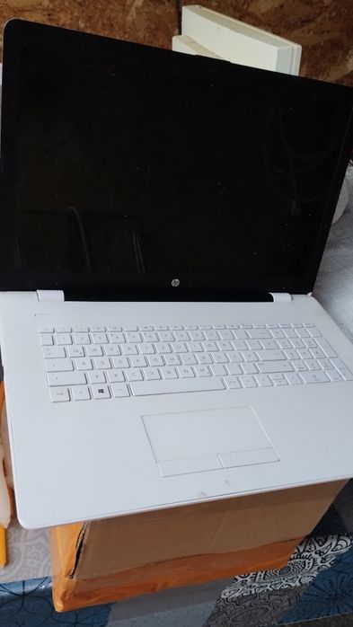 Vând laptop HP 17 bs033ng defect Avrig • OLX.ro