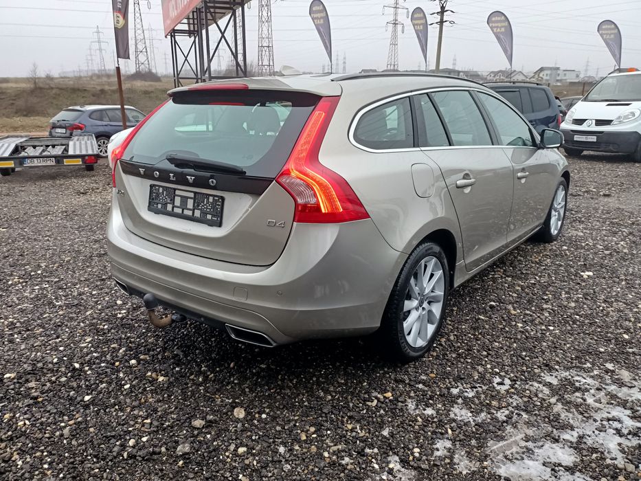 Volvo v60 2.0 Diesel Vacaresti • OLX.ro