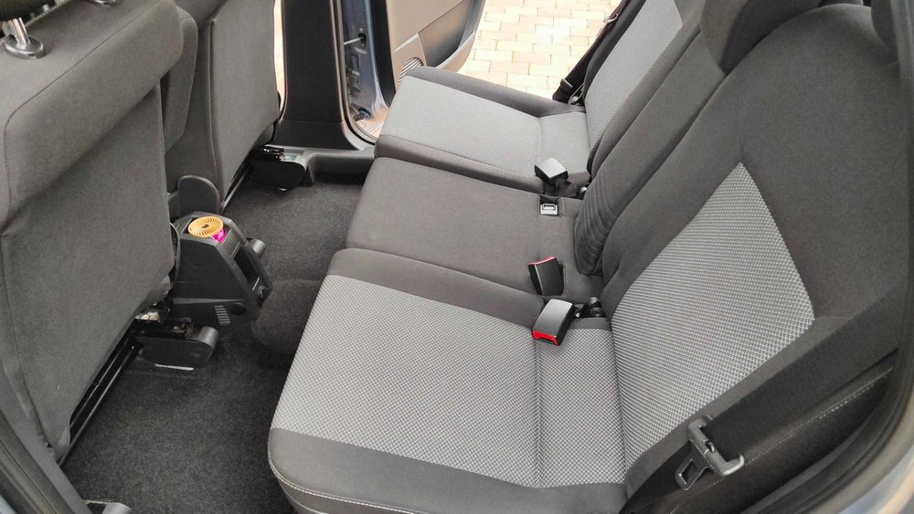 Opel Meriva fab.2009 motor 1,6 benzina + GPL Iasi • OLX.ro