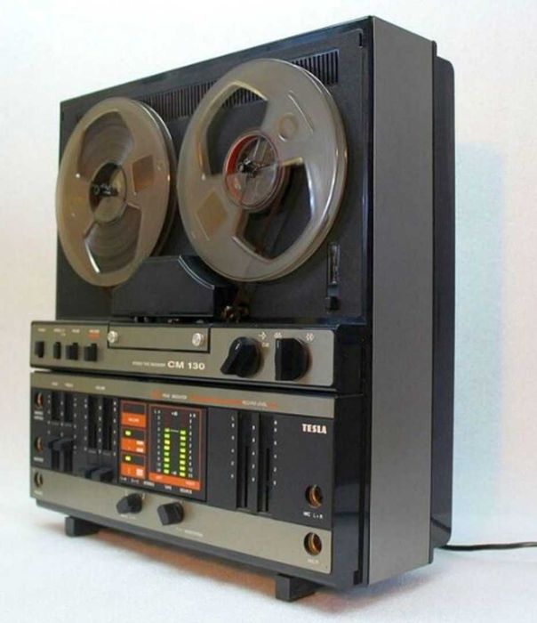Magnetofon Tesla CM 130 an 1986 Brad • OLX.ro