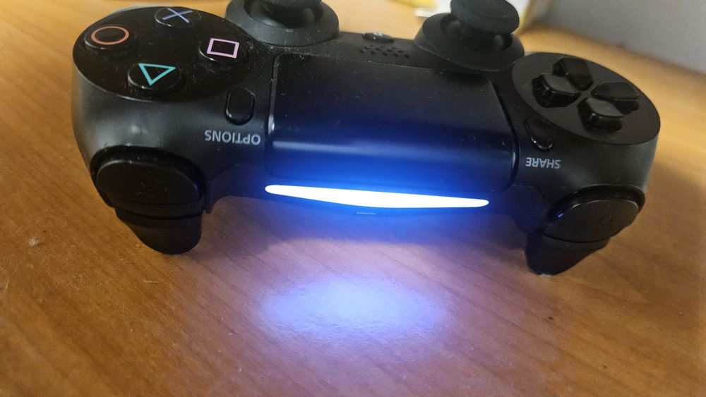 Controller ps4 original Piatra Neamt • OLX.ro