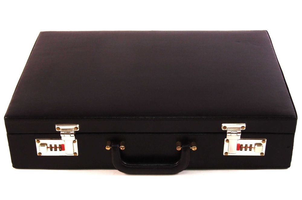 Geanta - Sevieta DIPLOMAT cu cifru, Made in Germany, NOUA Bacau • OLX.ro