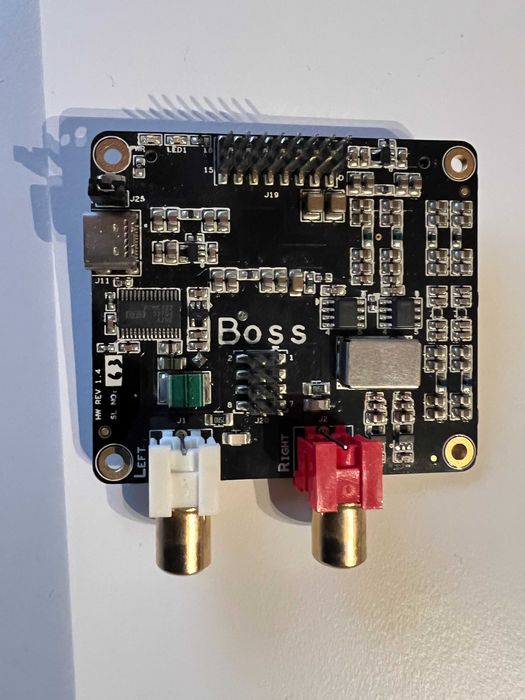 Boss v1.2 Hi-Fi DAC за Raspberry Pi и ACRYLIC CASE FOR RPI + BOSS гр ...