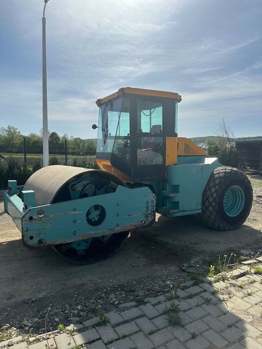 Cilindru compactor AMMANN ac110 Volovat • OLX.ro