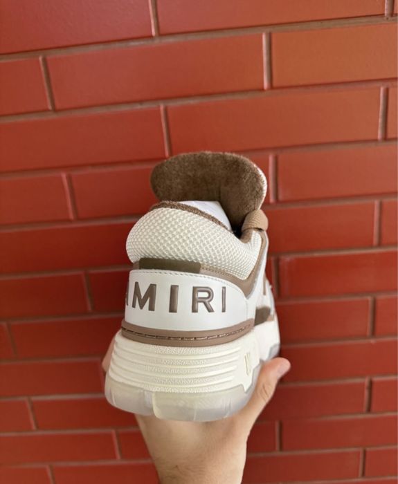 Adidasi amiri ma 1 Bucuresti Sectorul 1 • OLX.ro