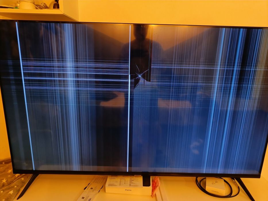 Televizor Smart Samsung 163cm, display spart Bucuresti Sectorul 2 • OLX.ro