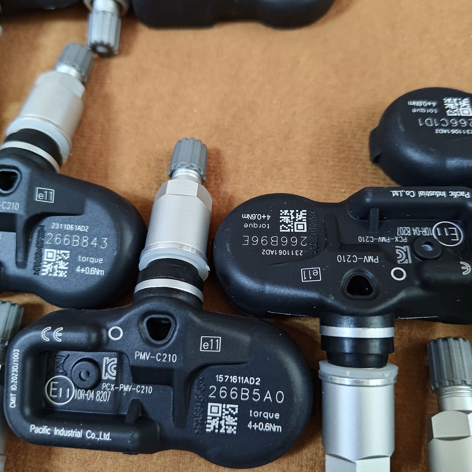 TPMS Датчици за Toyota pmv107k pmv-c210 c215 pmv-e100 pmv **Подобрете с ...