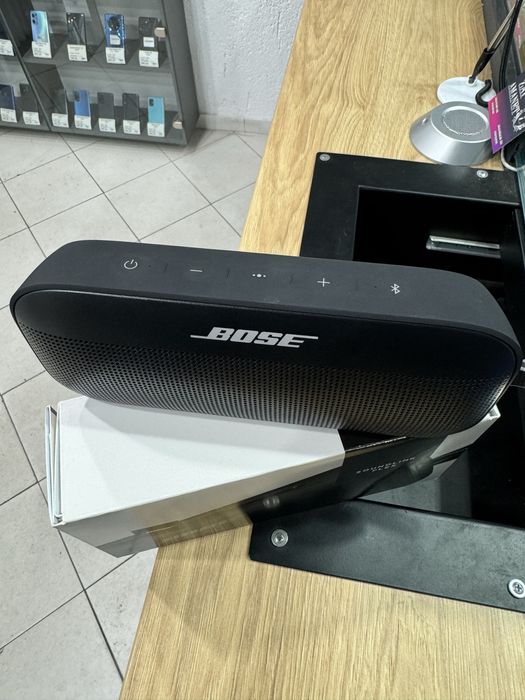 ZAP AMANET MOSILOR - Boxa Bose Soundlink Flex - Black #3202 Bucuresti ...