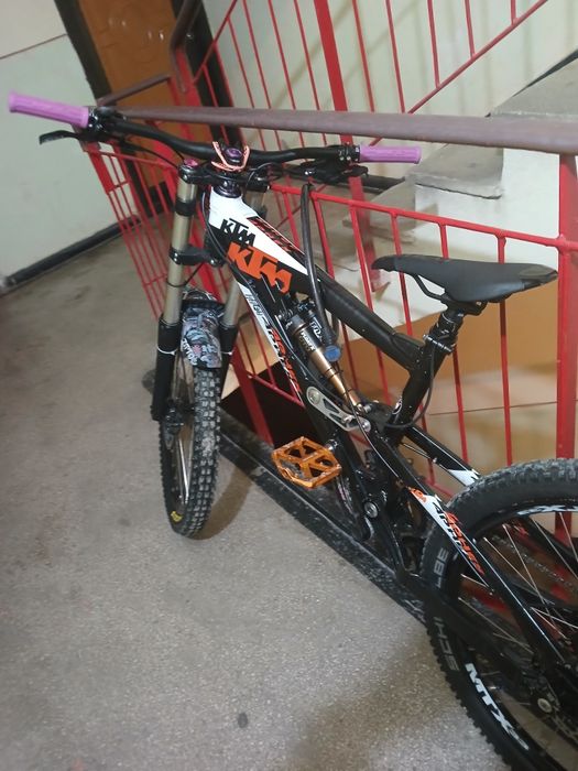 Bicicleta downhill KTM aphex Avrig • OLX.ro