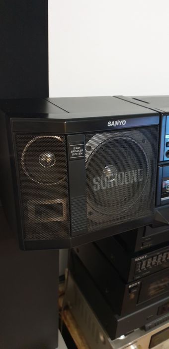 Radiocasetofon boombox Sanyo M 803SR Ramnicu Sarat • OLX.ro