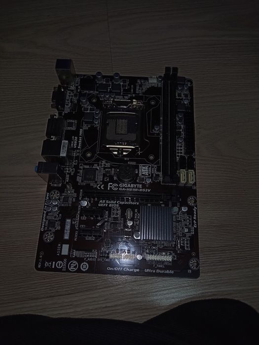 Placa de baza Gigabyte H81M-DS2V DDR3, Socket LGA1150 Botosani • OLX.ro