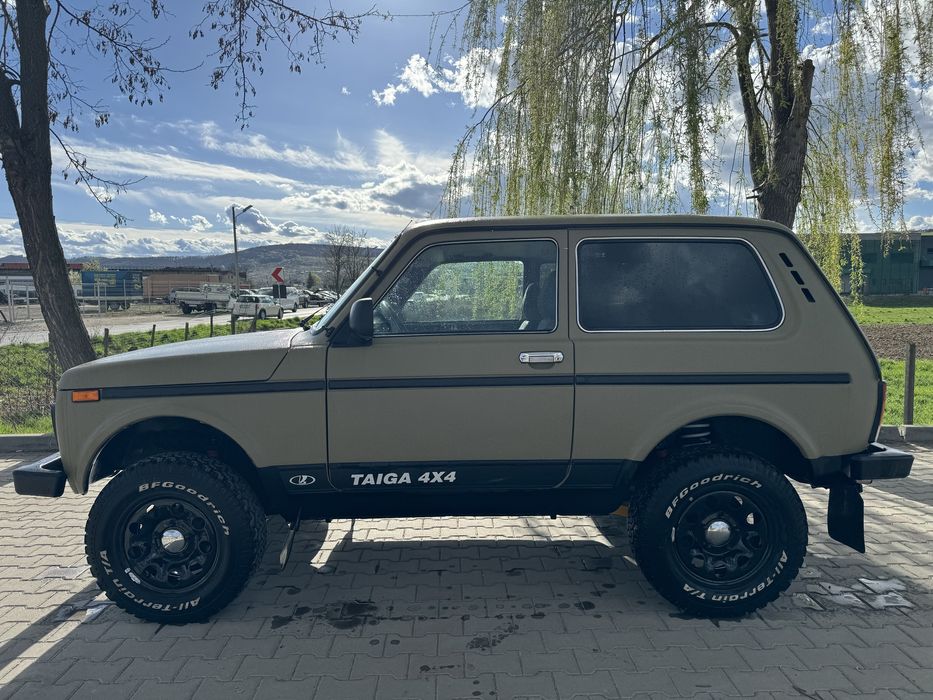 Lada Niva Taiga 4x4 1.7i EURO6 2015 28500km! Bradesti • OLX.ro