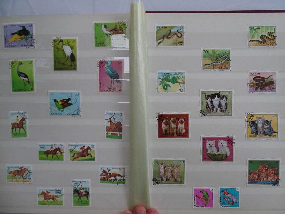 Clasor cu timbre tematice Fauna / Animale (Lot 64) Campulung ...