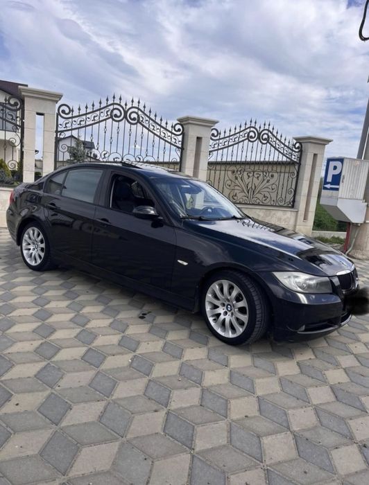 Bmw 320D E90 M47 Onesti • OLX.ro