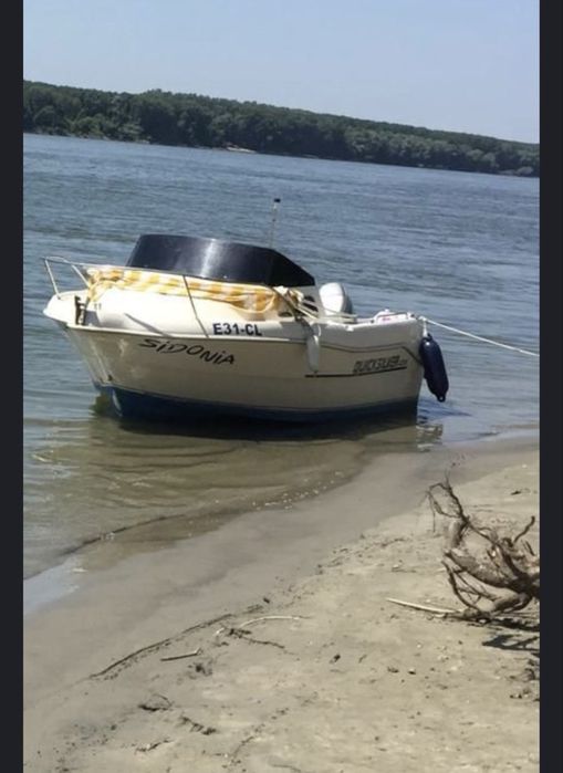 Vând barca QuickSilver 435 Calarasi • OLX.ro