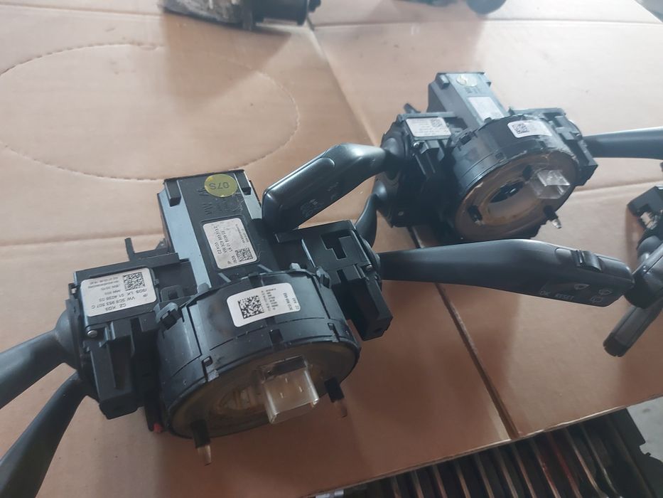 Spira volan , Maneta tempomat VW Passat B6 Craiova • OLX.ro