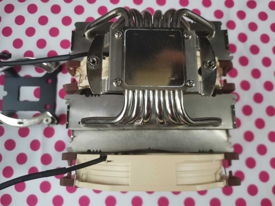 Cooler CPU Noctua NH-D15 socket 1150/1151 v2/1200. Bucuresti Sectorul 4 • OLX.ro