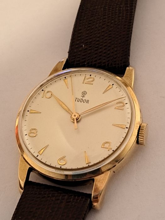 Ceas de Aur 9 K Tudor Bucuresti Sectorul 3 • OLX.ro