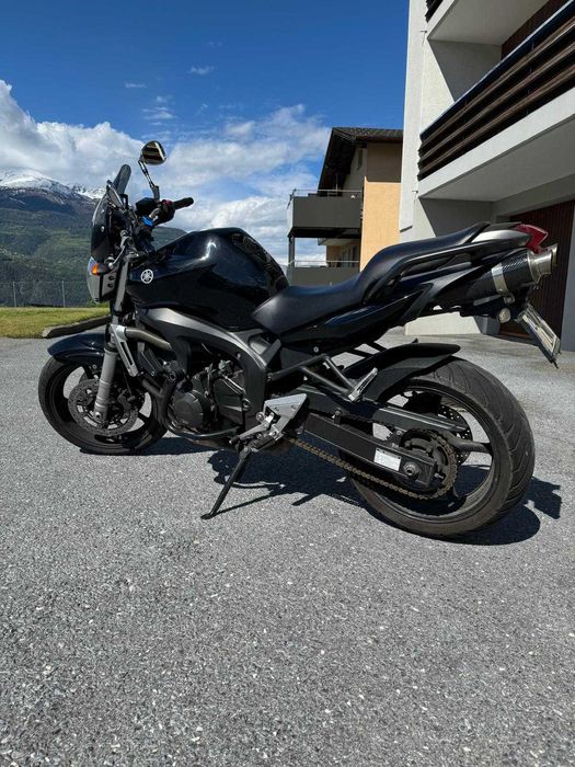 Motocicleta Yamaha FZ6-N 2005 All black Cluj-Napoca • OLX.ro