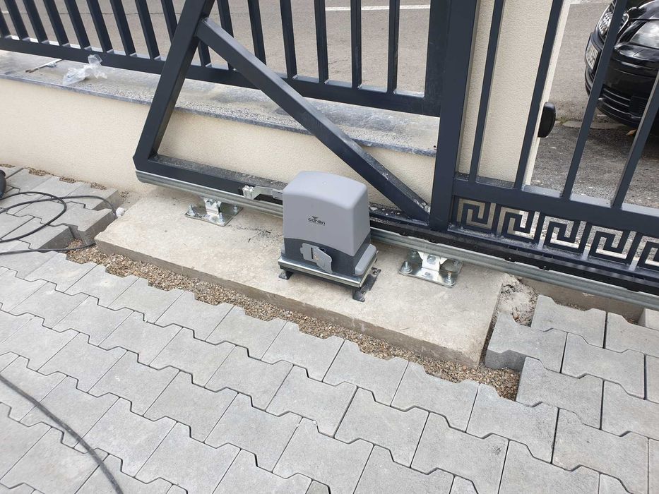 Feronerie poarta autoportanta max 4m, porti culisante in consola, CAIS ...