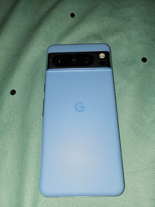 Vând Google pixel 8 pro blue Rosu • OLX.ro