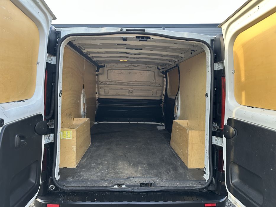 Renault Trafic/Opel Vivaro 2019, 143000 km Model Lung Targu-Mures • OLX.ro
