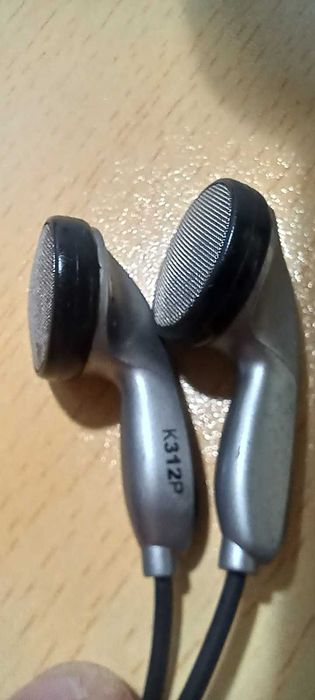 Casti akg vintage walkman Pitesti • OLX.ro