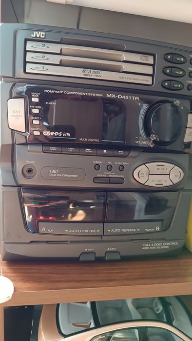 Combina muzicala JVC Dosu Bricii • OLX.ro