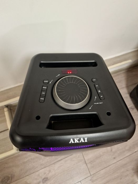 Boxa activa AKAI DJ-880 100W Roman • OLX.ro