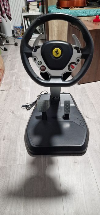 Volan gaming Thrustmaster Ferrari 458 Italia Xbox360 Baia Mare • OLX.ro