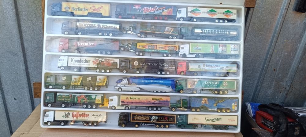 Lot 21 machete tiruri cap metalic Berca • OLX.ro