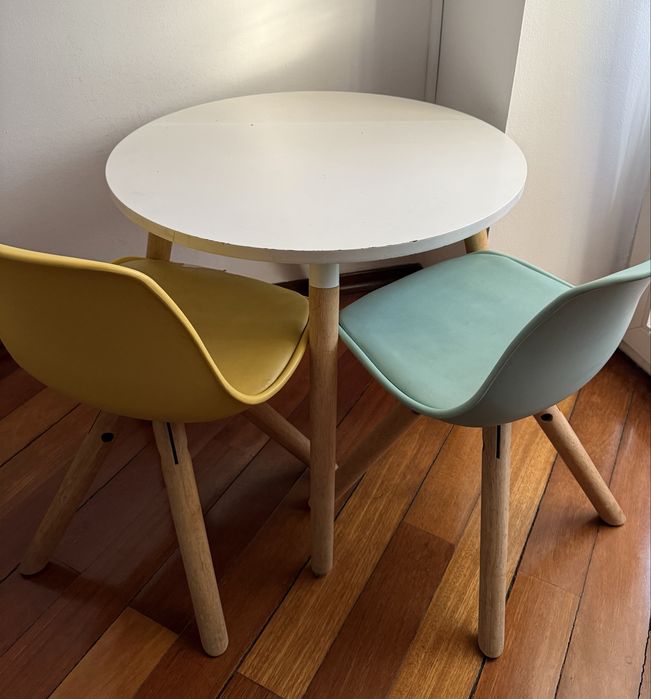 Masuta cu 2 scaune Mobexpert copii Bucuresti Sectorul 1 • OLX.ro