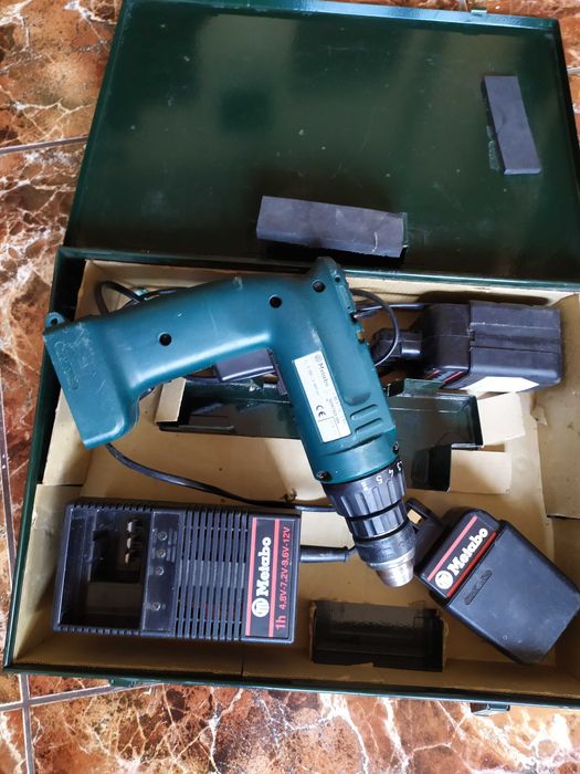 Bormasina / Filetanta Metabo / incarcator / cutie metal Craiova • OLX.ro