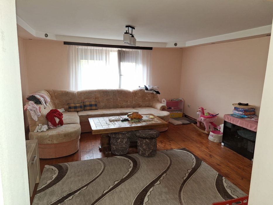 Casa de vânzare Strugurilor Medias • OLX.ro