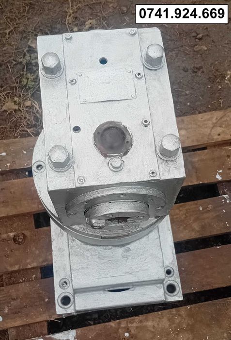 B20 Cap freza frezat FU 25 Cugir cu con ISO 40 Suceava • OLX.ro