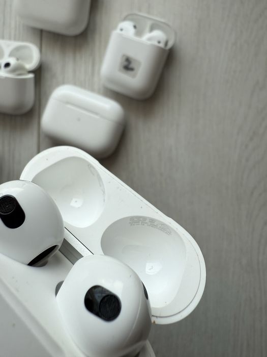 Casti Airpods • Apple • Pro • Gen 3 Iasi • OLX.ro
