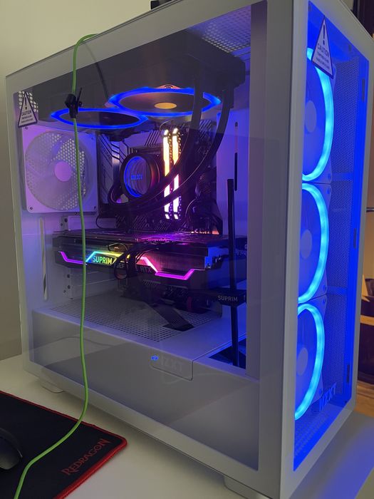 Vand PC Gaming (garantie piese eMag) Bucuresti Sectorul 3 • OLX.ro