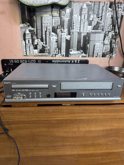 Dvd vhs combo recorder 6 capete wifi Letea Veche • OLX.ro