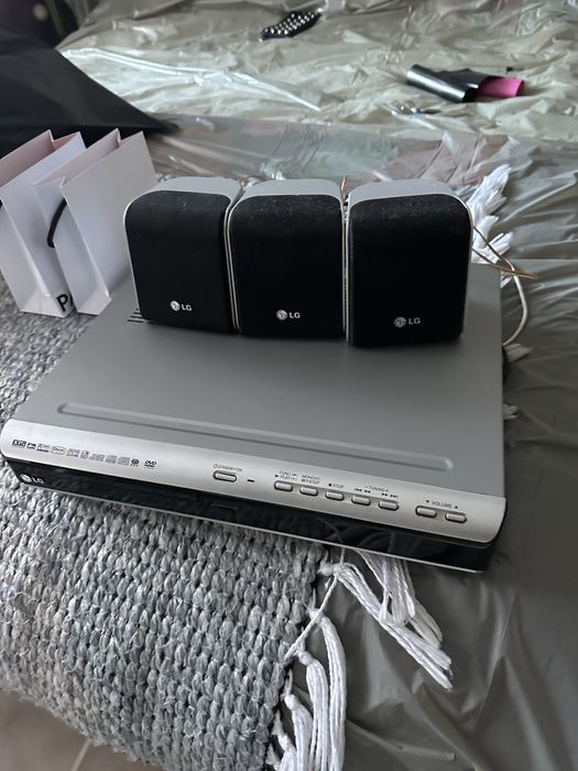 DVD JVC с 5 коланки гр. Радомир • OLX.bg