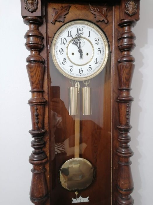 Ceas de perete cu pendul Moldovenesti • OLX.ro