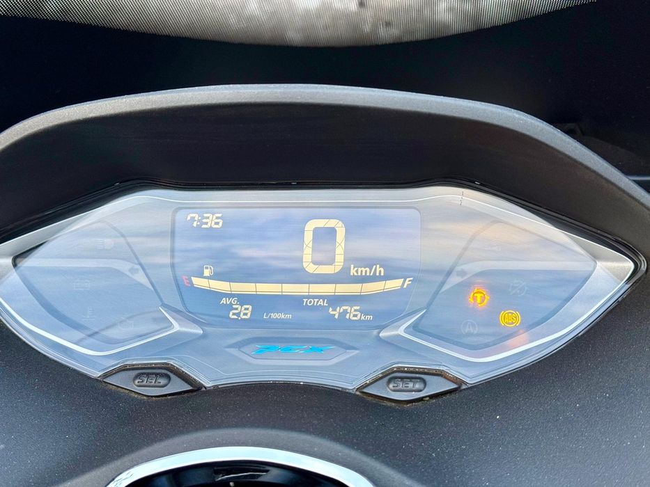 Scuter Honda pcx 125 2024,500 km,ca nou Vernesti • OLX.ro