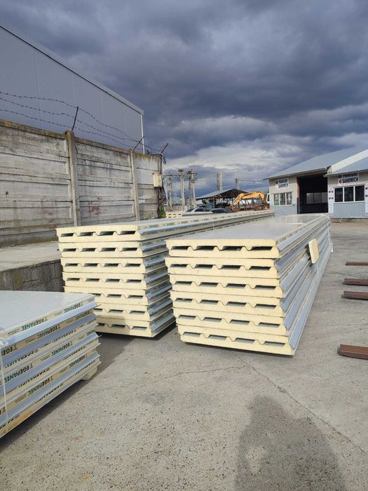 Panouri sandwich perete/acoperis și montaj - Plata in rate Botosani ...