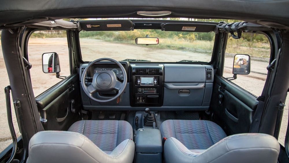 Jeep Wrangler TJ motor 2.5L / Navigatie / Sistem Audio / Decapotabil ...