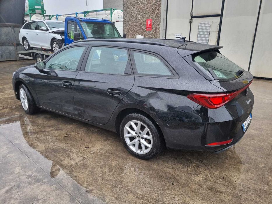 Seat Leon Hybrid An 2022 / Matrix Led / DSG TVA Deductibil Arad • OLX.ro