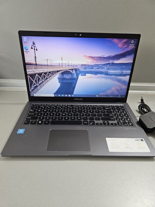 Asus X515 лаптоп гр. Пловдив Старият град • OLX.bg